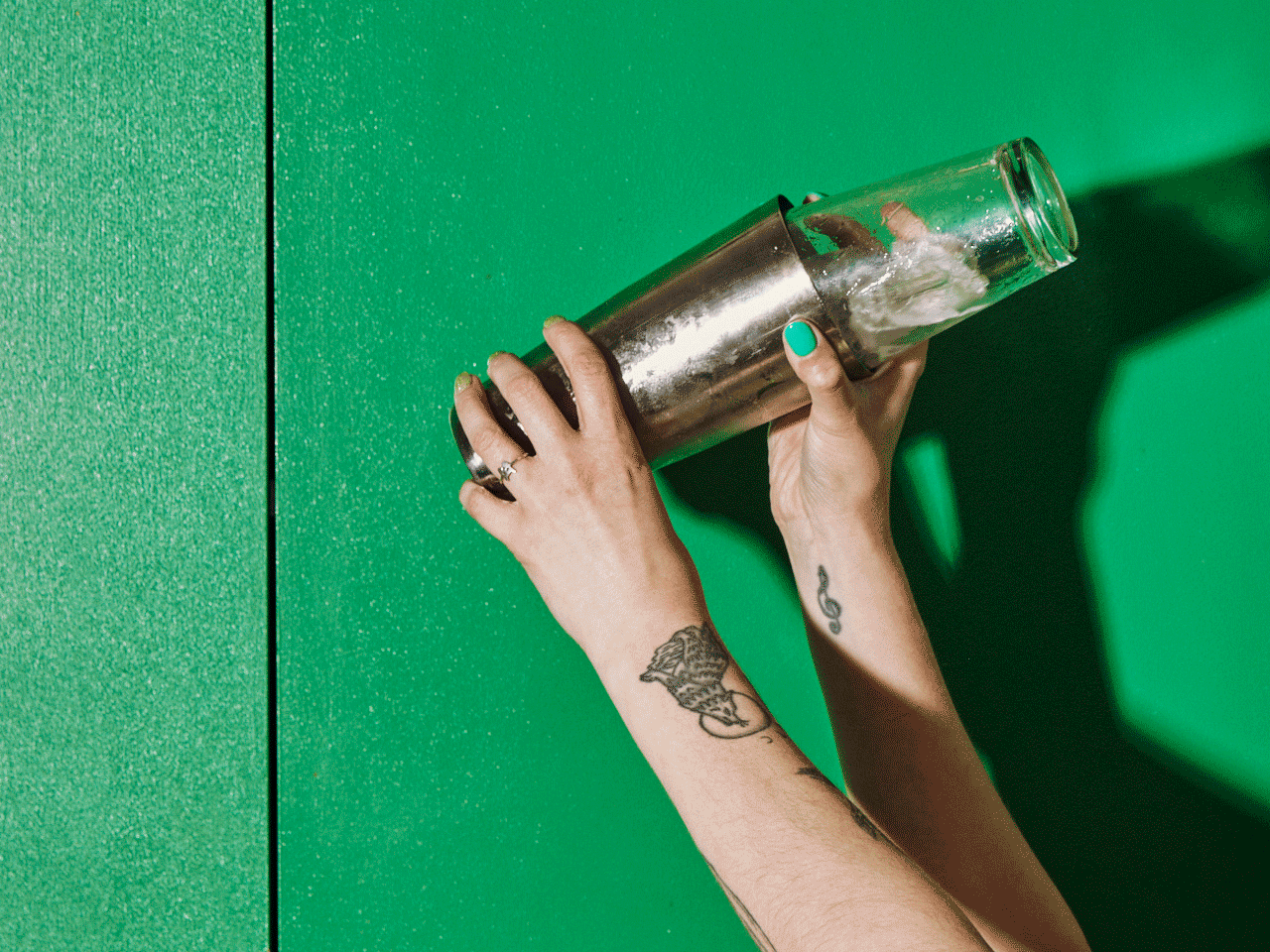 4 Best Cocktail Shaking Techniques (Dry Shake, Double Shake & More) - Dan's Daily | Dan Murphy’s